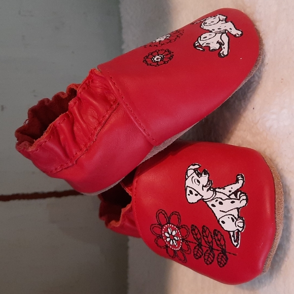 Robeez Disney Baby | Shoes | Disney Baby 1 Dalmatians Garden Fun Robeez ...